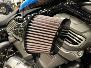 【ハーレー足つき&カスタム】2023年式 スポーツシリーズ ナイトスタースペシャル【RH975S】カスタム車＆足つきチェック ...