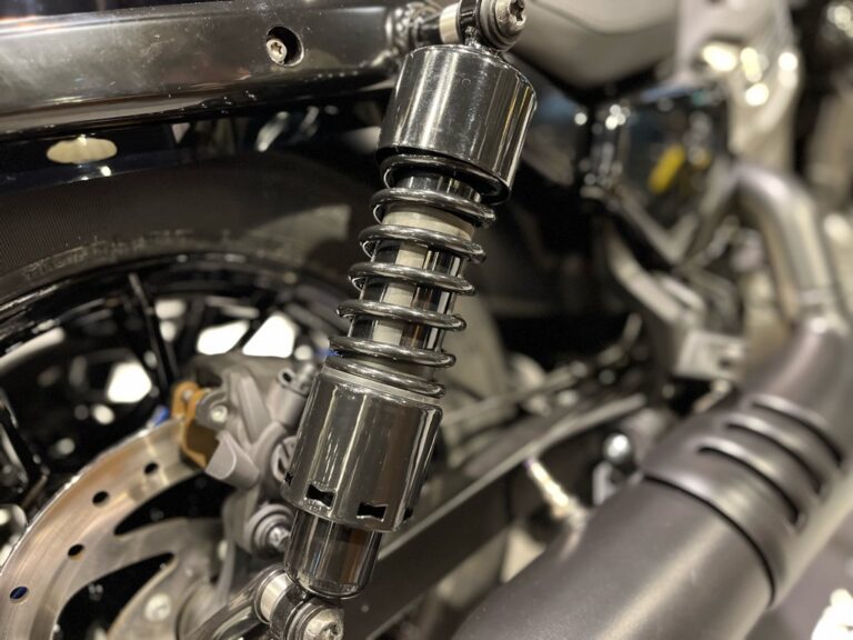 【ハーレー足つき&カスタム】2023年式 スポーツシリーズ ナイトスタースペシャル【RH975S】カスタム車＆足つきチェック ...